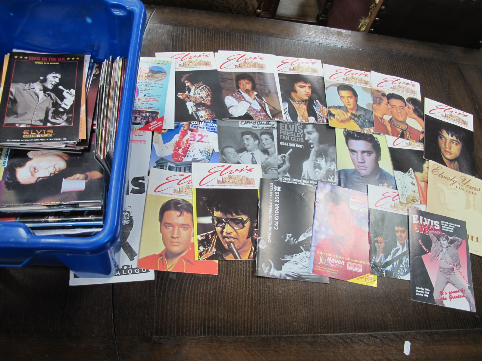 Lot 1066 - Official Elvis Presley Fan Club Magazine,