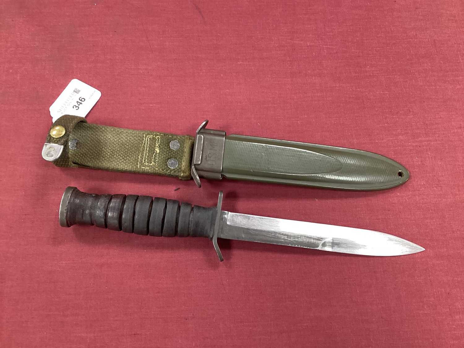 Lot 346 - WWII American M3 Trench Knife, marked with