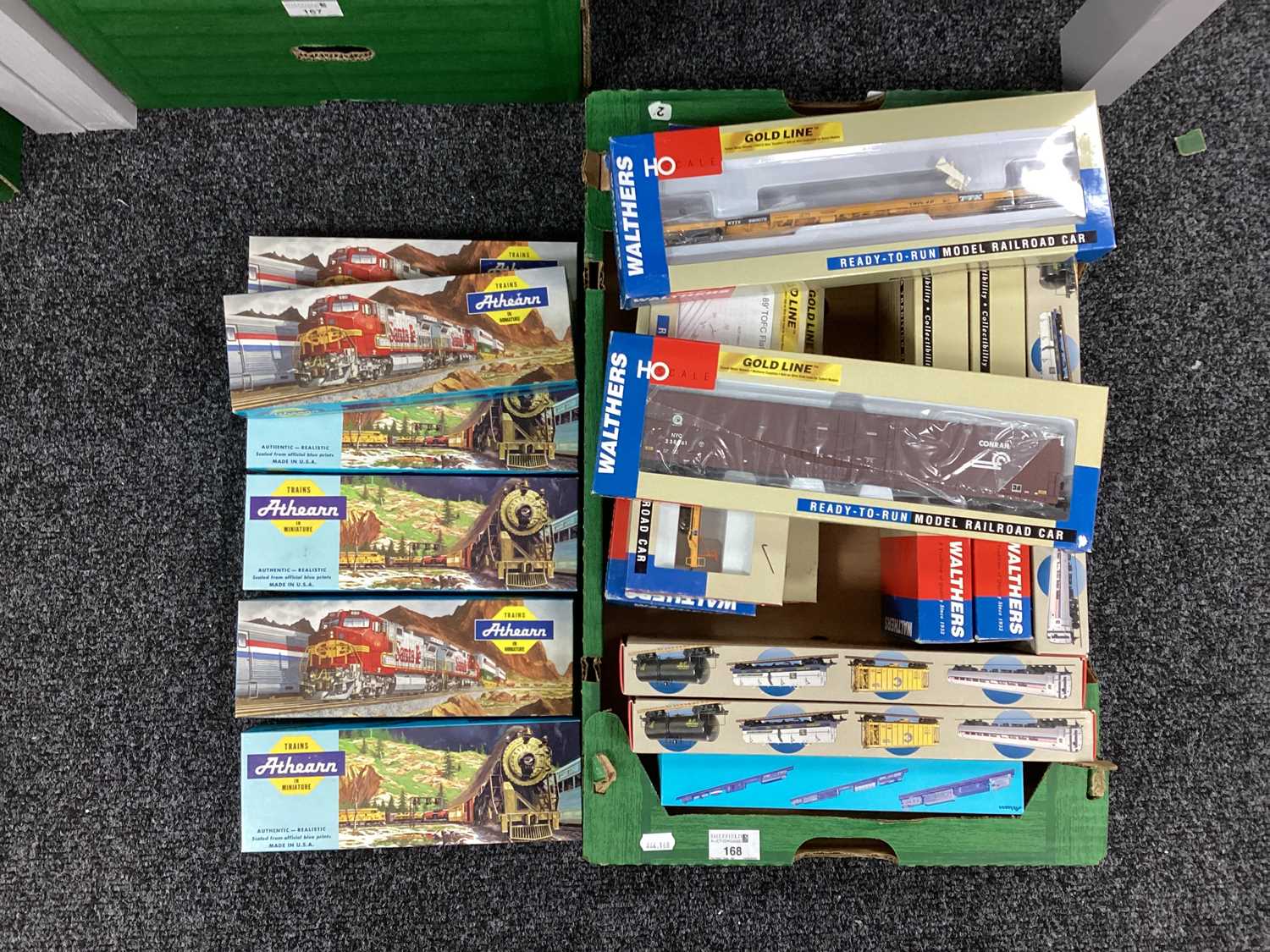 Lot 168 - Seventeen HO Gauge Outline American Rolling