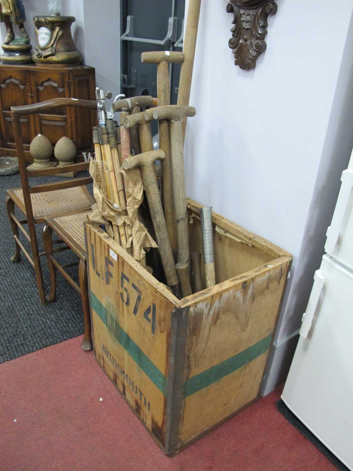 Lot 1171 - Garden Tools, including hay fork, spades,
