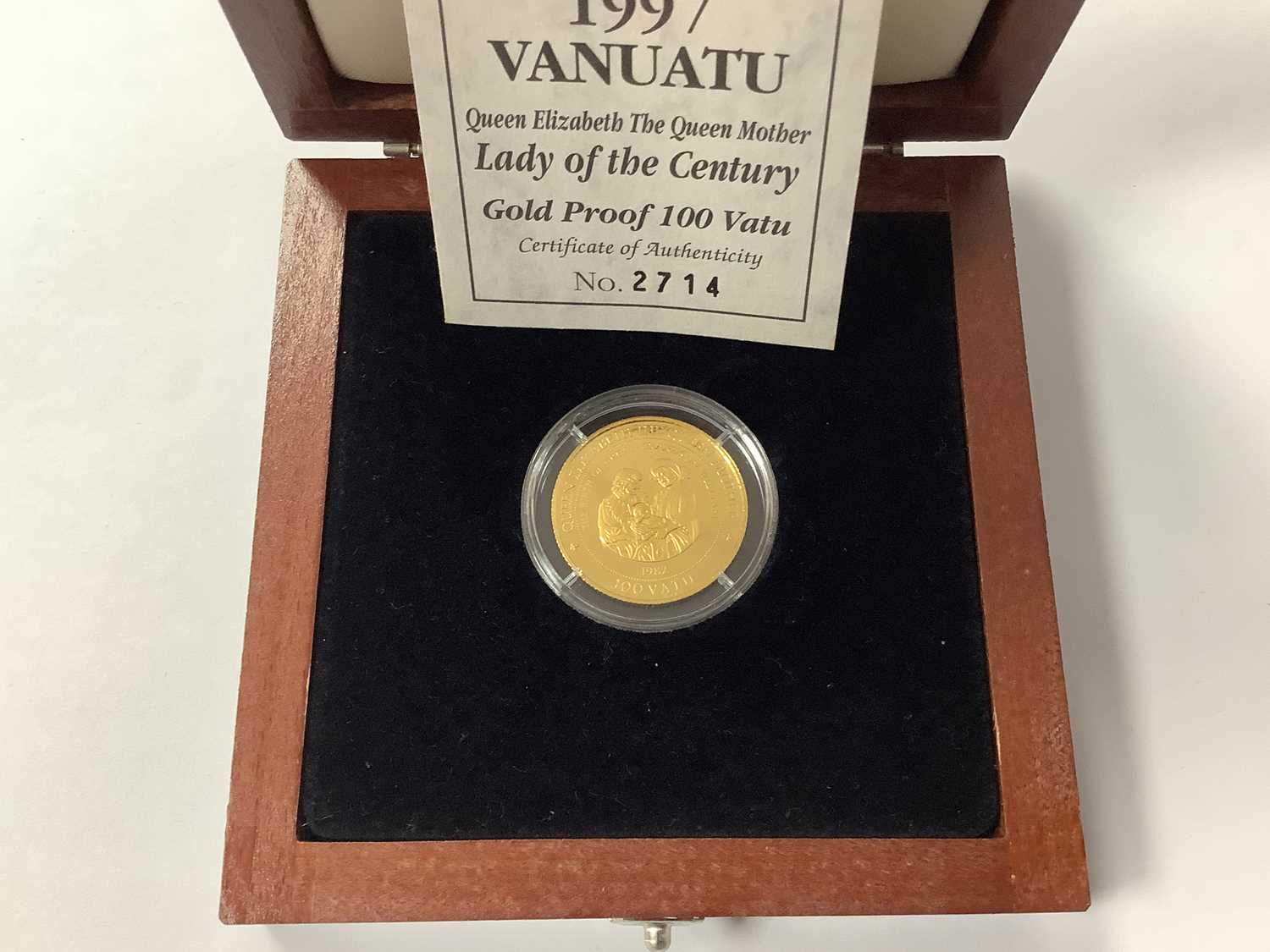 Lot 575 - 1997 Royal Mint Vanuatu Gold Proof 100 Vatu,