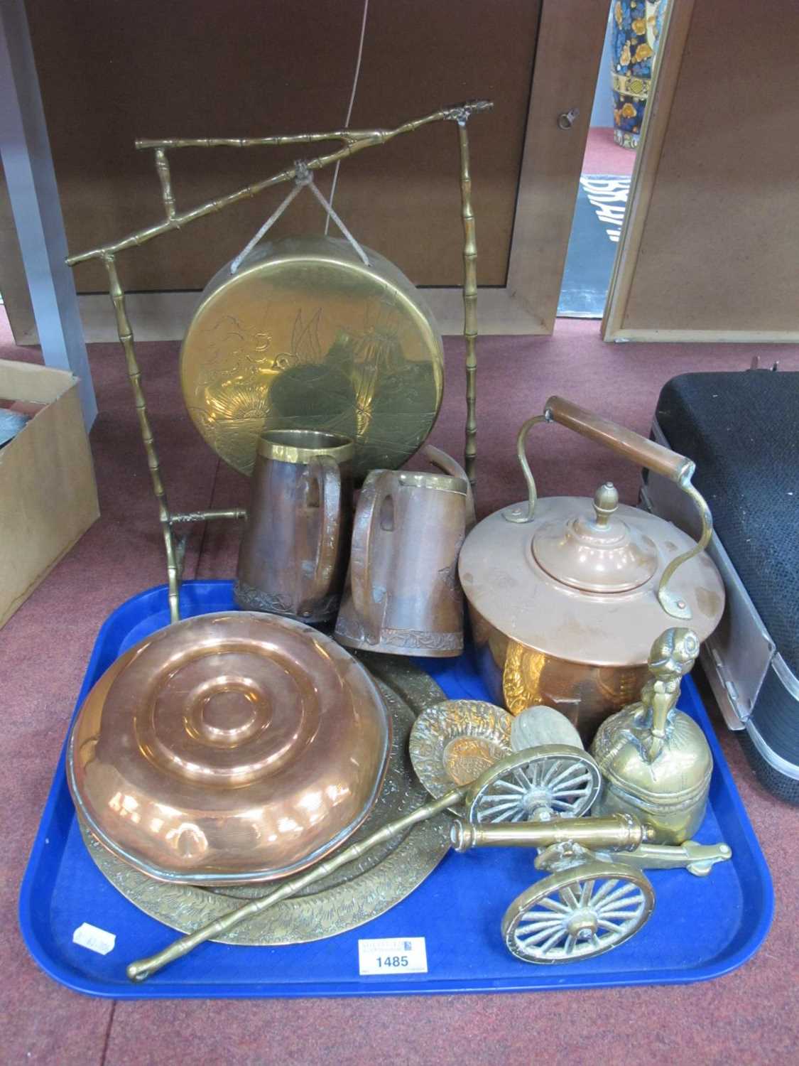 Lot 1485 - Brass Table Gong and Beater, copper kettle,