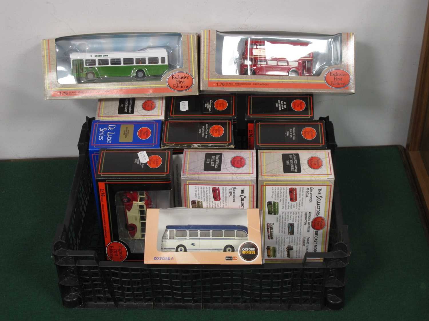 Lot 545 - Twelve 1:76th Scale Diecast Model Buses