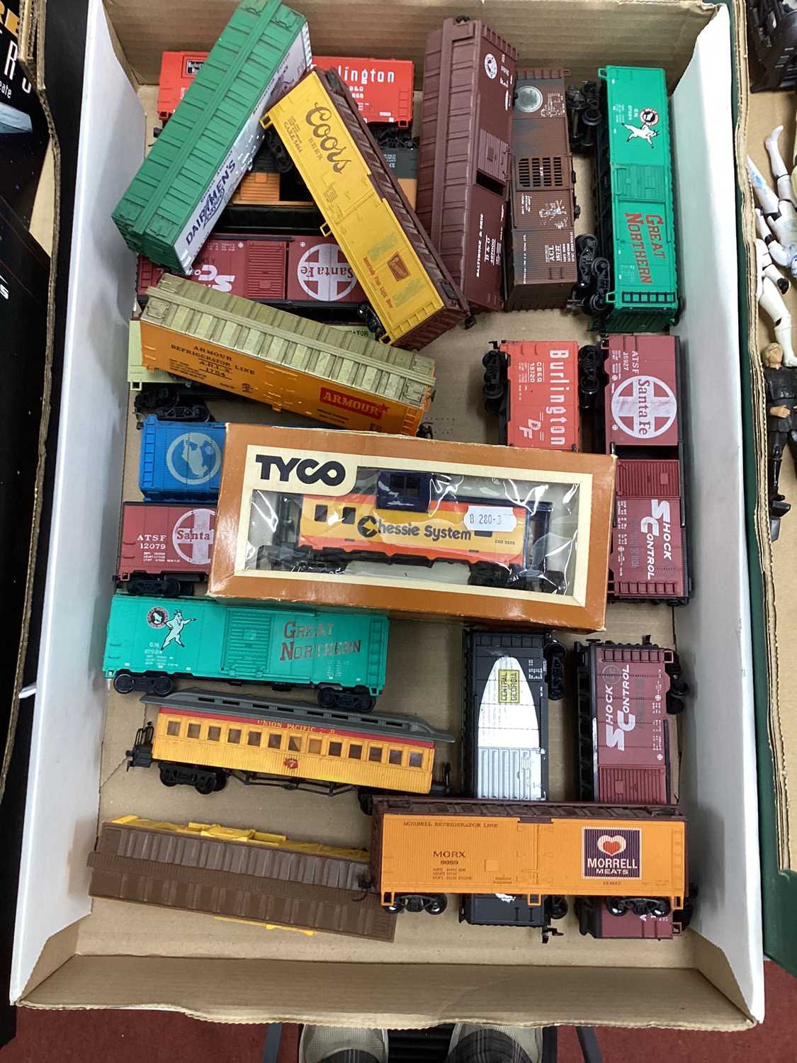 Lot 360 - Twenty One HO Gauge Outline American Rolling
