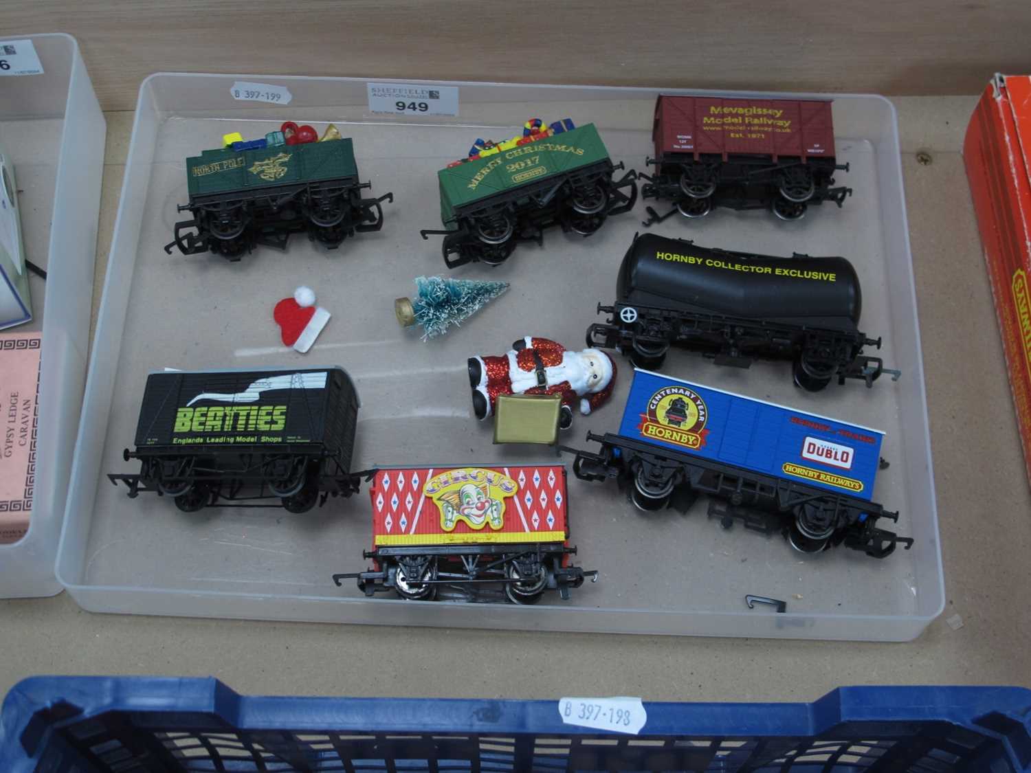 Lot 949 - Seven OO Gauge Rolling Stock Items by Hornby,