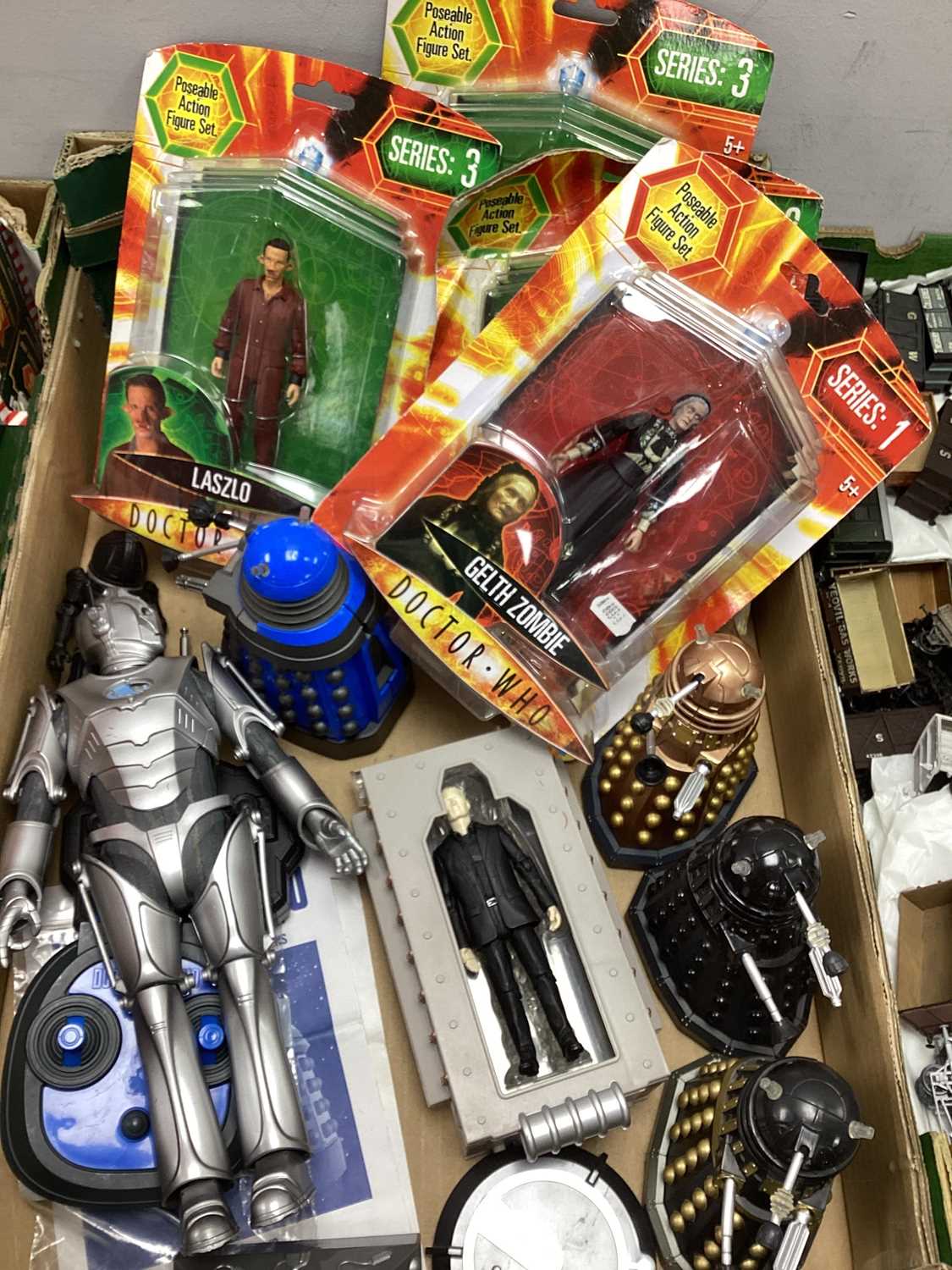 Lot 365 - A Collection of Doctor Who themed Plastic
