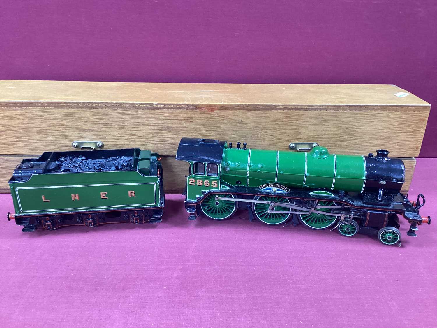 Lot 588 - A Brass 'O' Gauge/7mm Kit Built Class B17/4