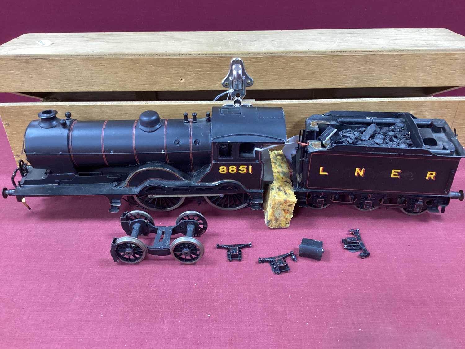 Lot 593 - An 'O' Gauge/7mm Brass Kit Built Class 2P