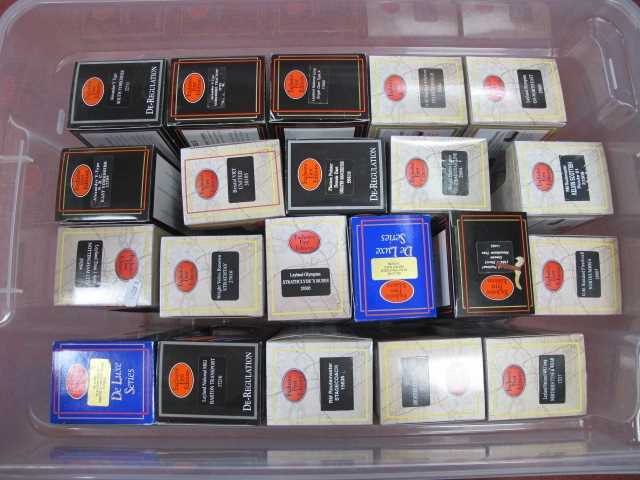 Lot 563 - Twenty One 1:76th Scale Diecast Model Buses