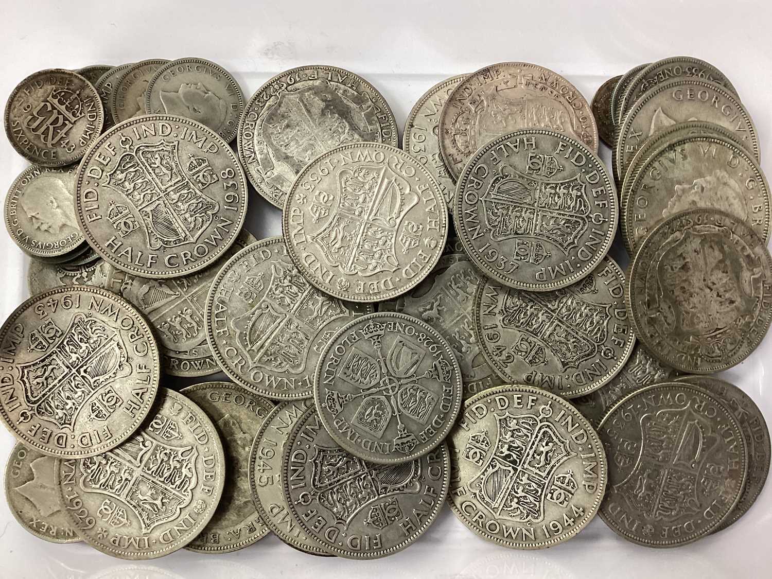 Lot 475 - GB Pre 1947 Silver Coins, including Half