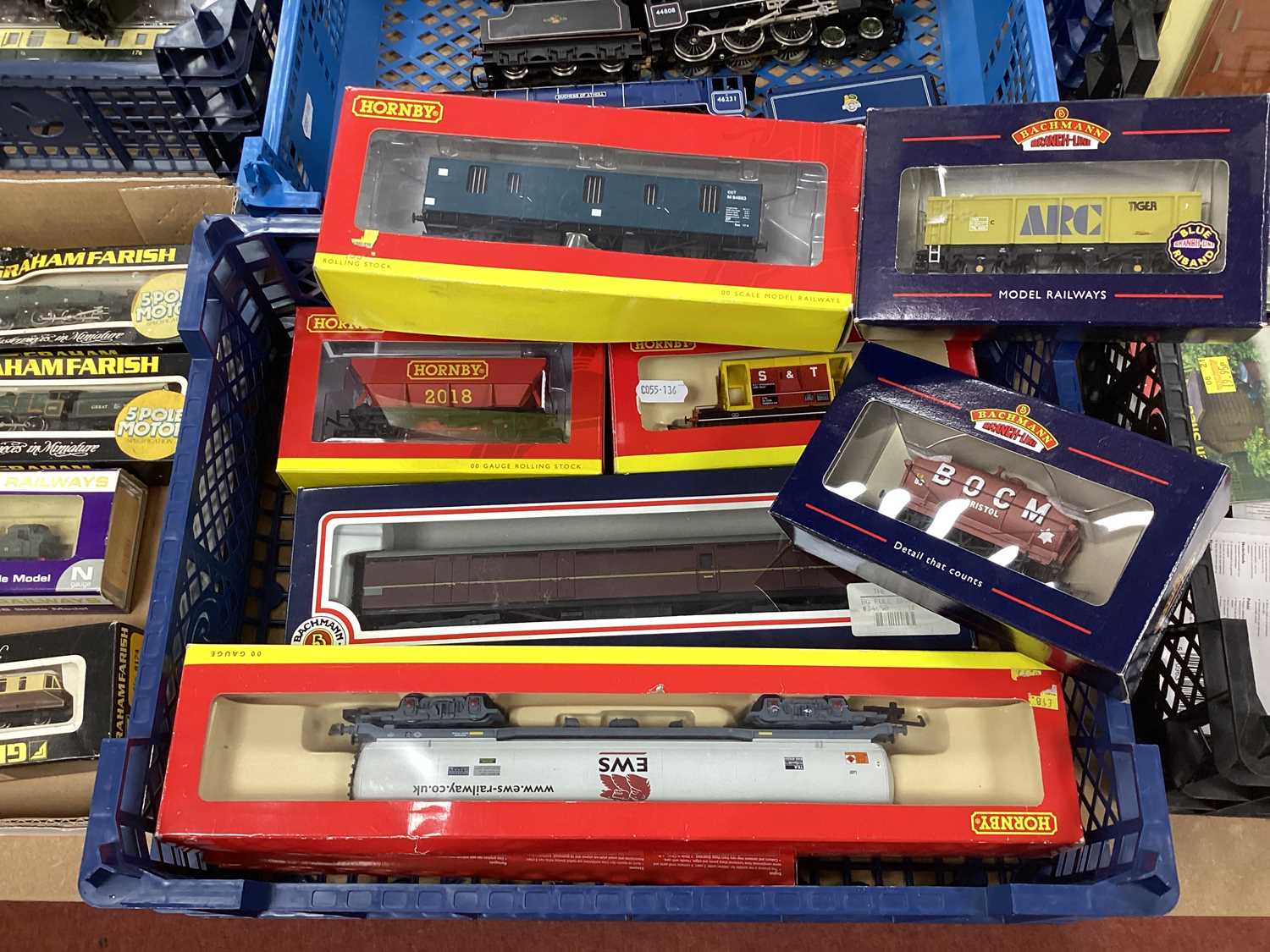 Lot 836 - Eight OO Gauge Rolling Stock Items by Hornby,