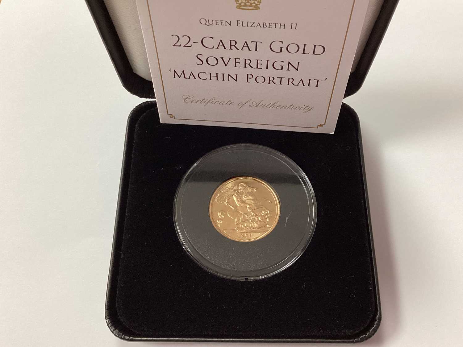 Lot 574 - 1979 QEII 'Machin Portrait' Gold Sovereign,