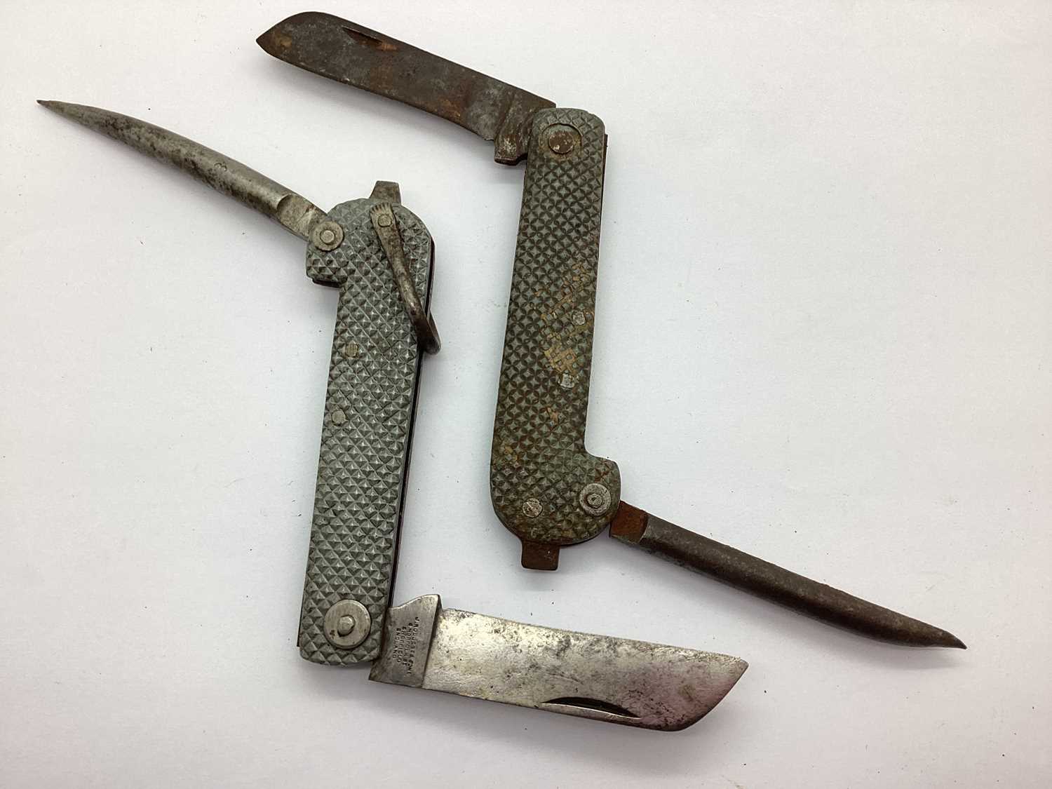 Lot 491 - WWI British Military Metal Jack Knife, with