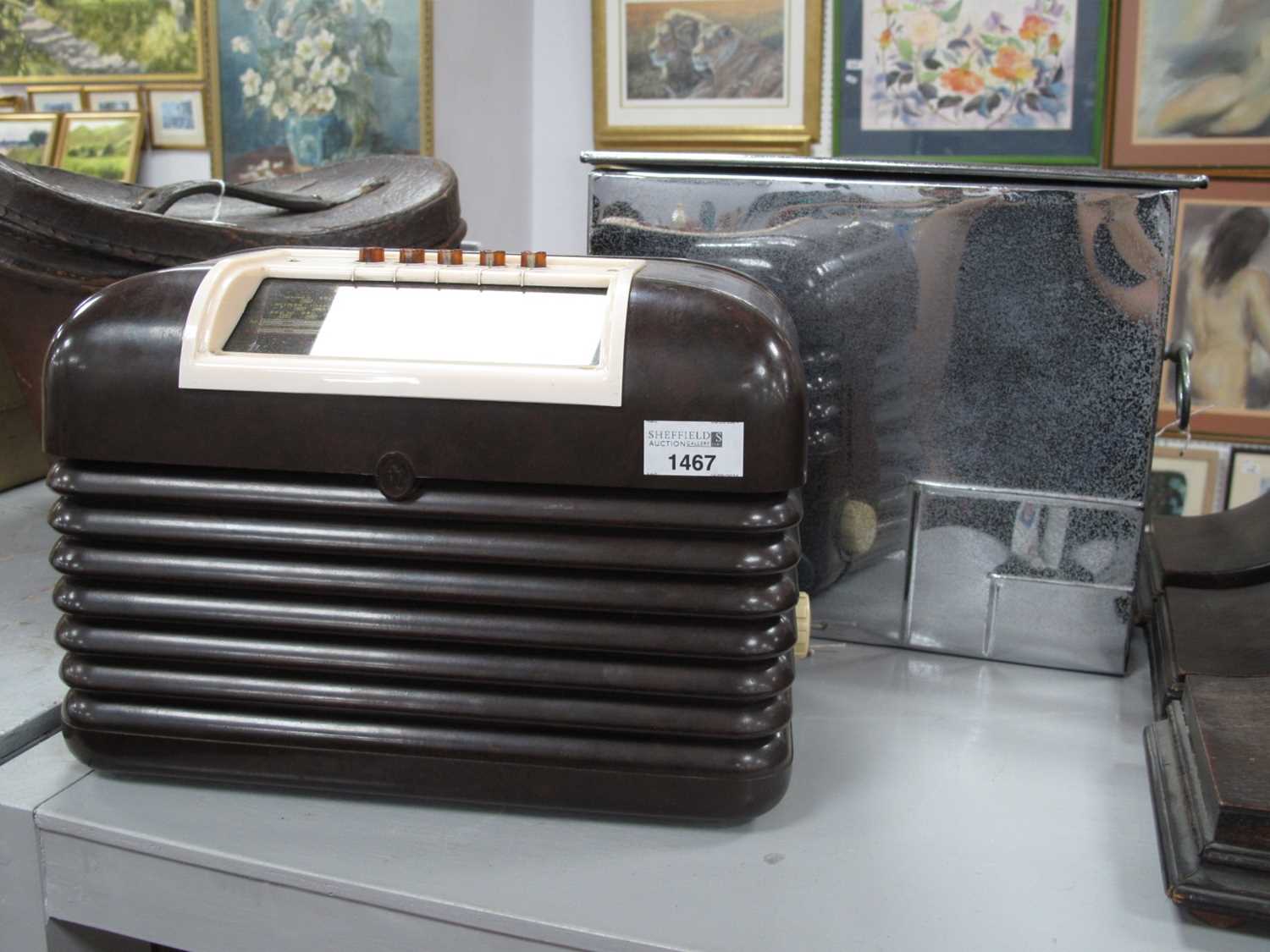 Lot 1467 - Bush Bakelite Cased Radio, type DAC.10,