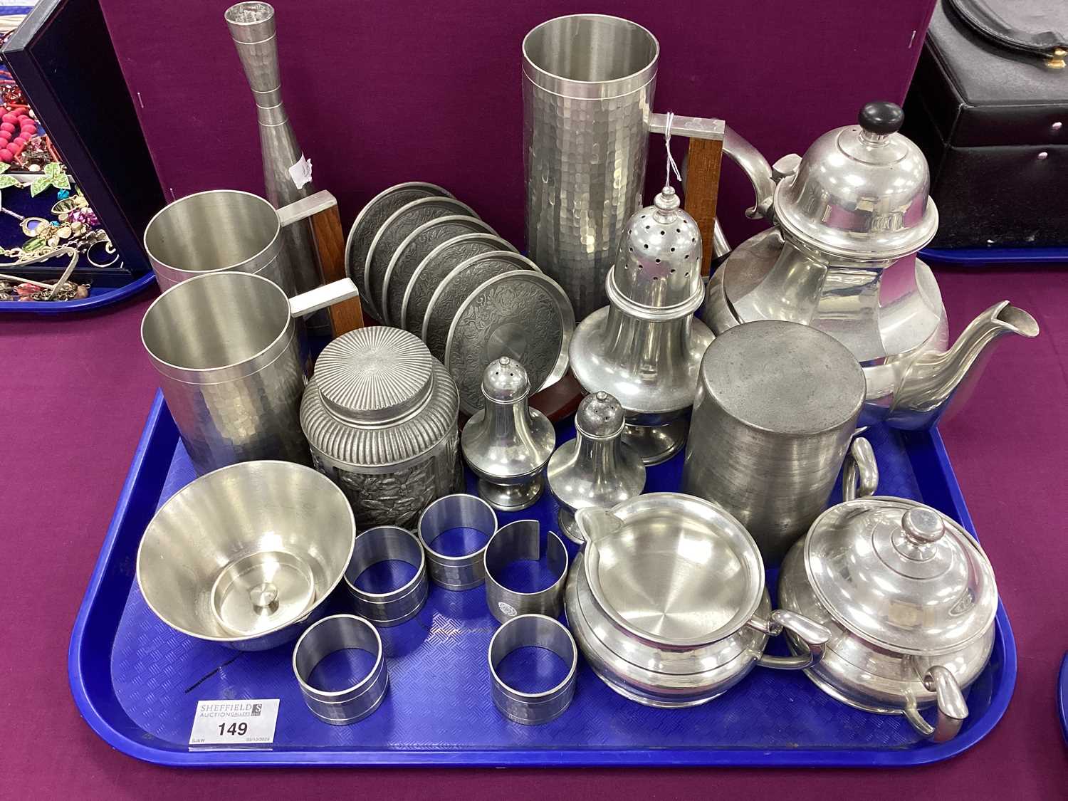 Lot 149 - A Collection of Pewterware, including