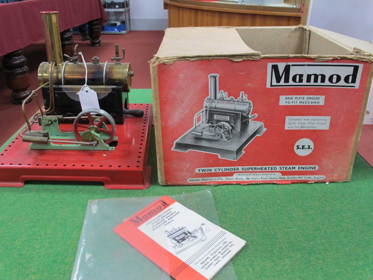 Lot 433 - A Mamod SE3 Stationary Steam Engine, appears