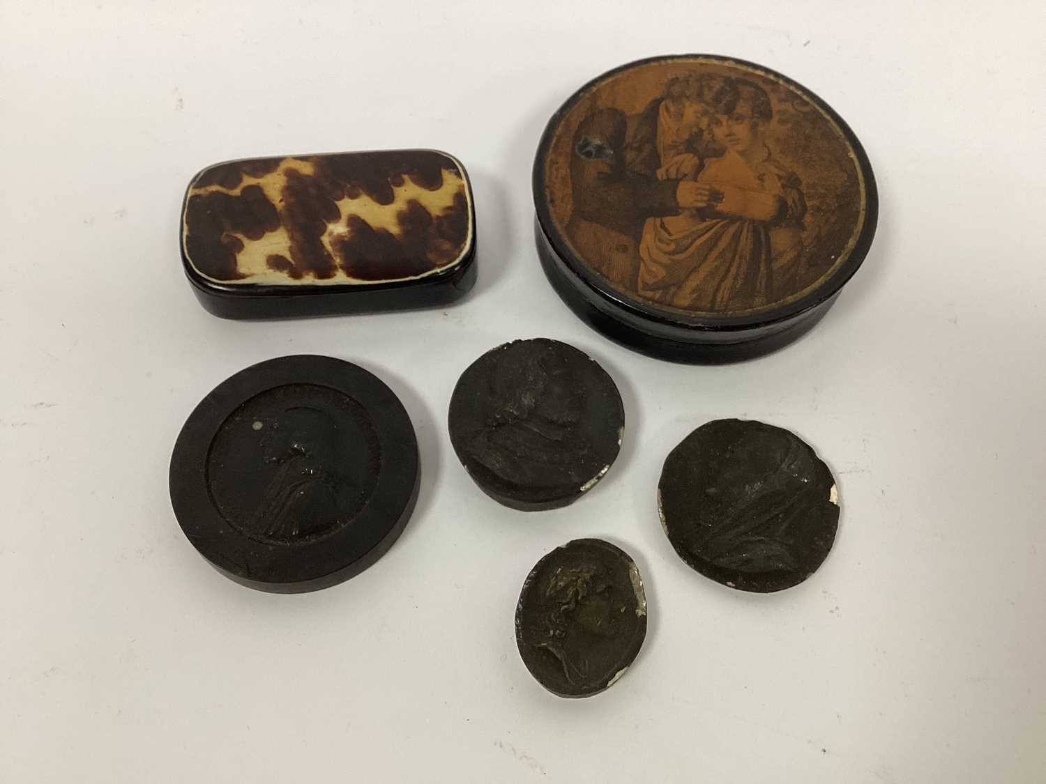 Lot 1330 - An Early XIX Century Papier Maché Circular