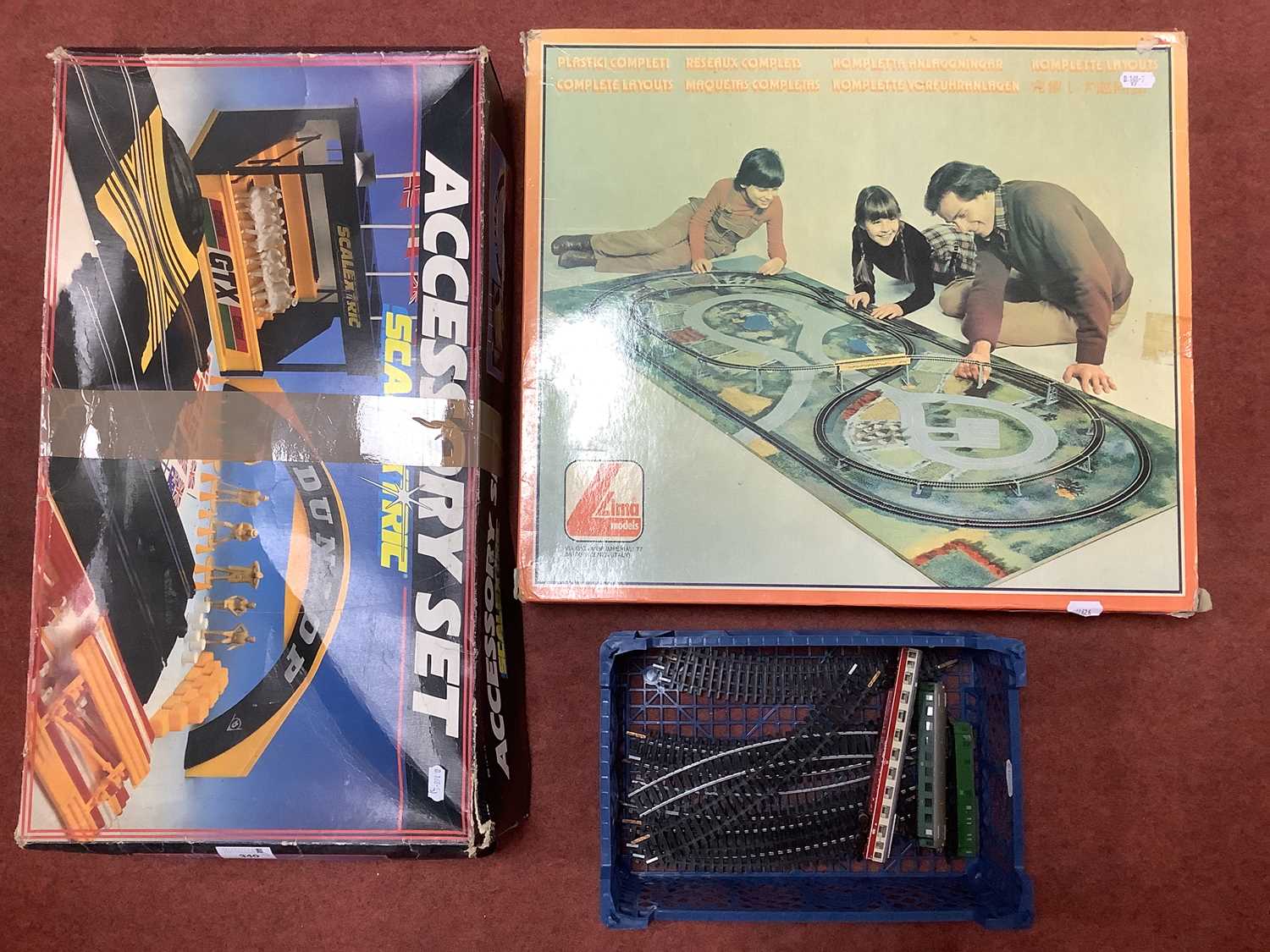 Lot 340 - Lima OO Gauge Model Railway Layout Accessory