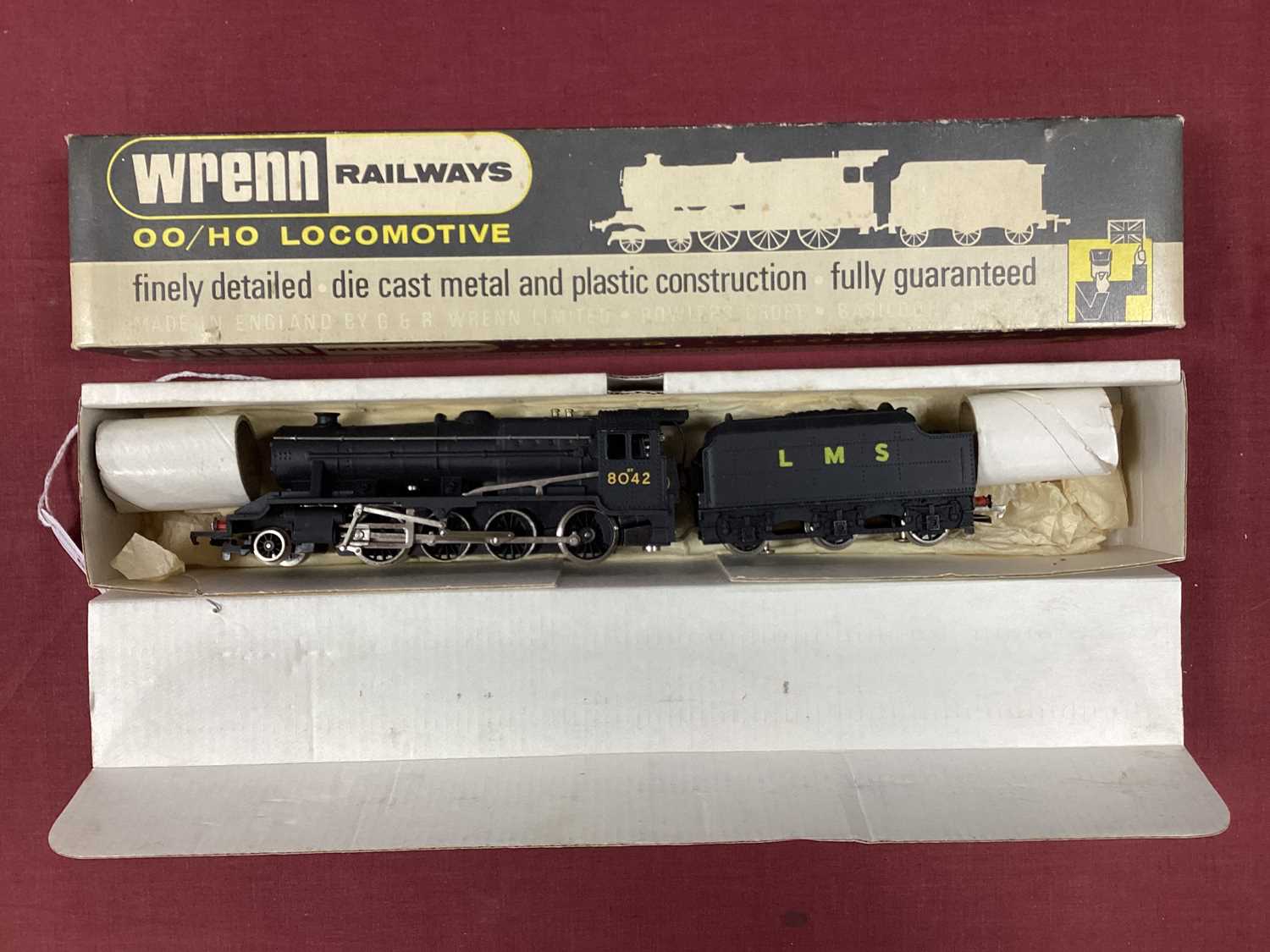 Lot 640 - Boxed Wrenn OO gauge 8F 2-8-0 with 3 rail