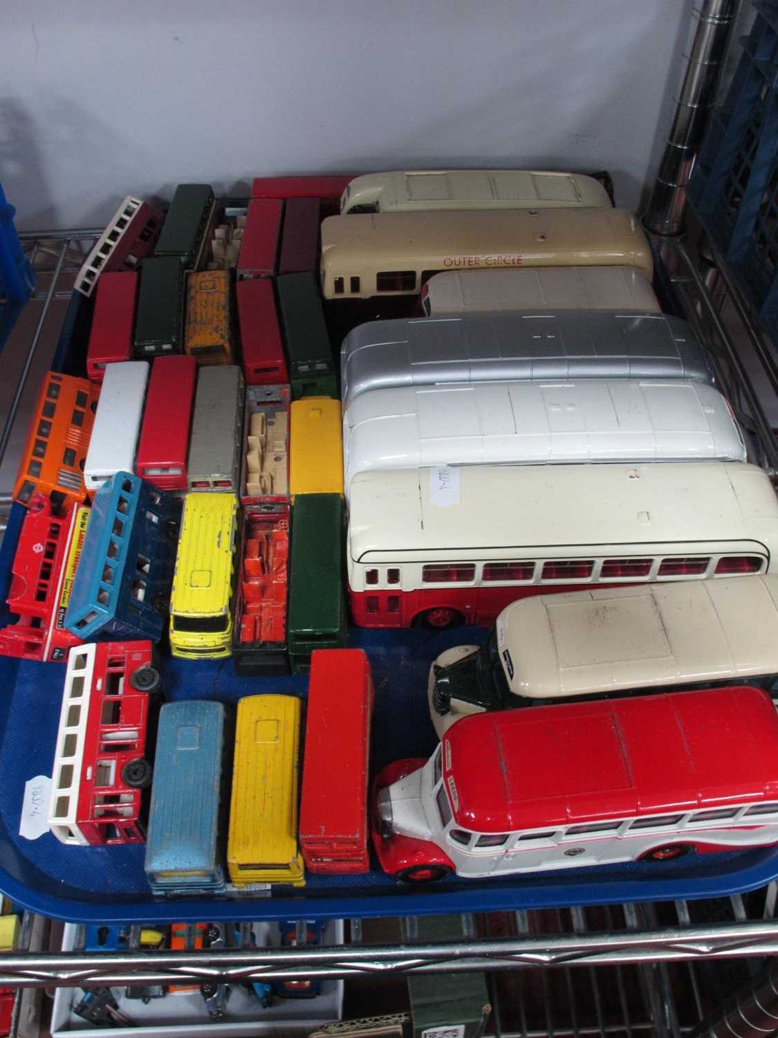 Lot 369 - A quantity of diecast model buses by Corgi,