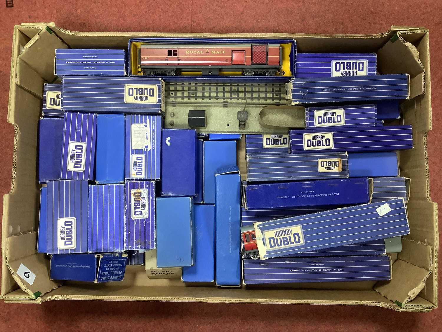 Lot 376 - Approximately Thirty-Five boxed items of