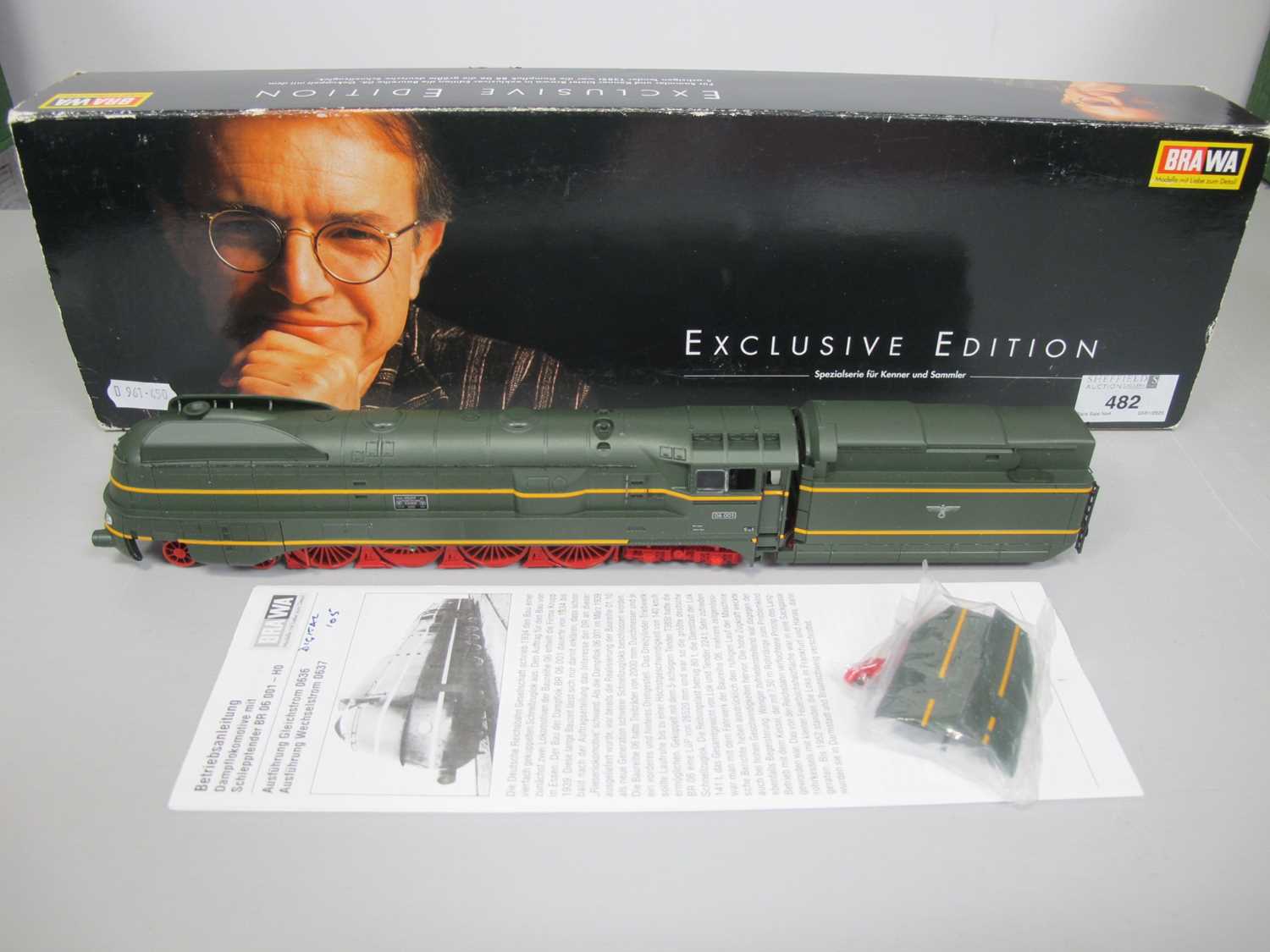 Lot 482 - A Brawa HO Gauge BR06 4-8-4 Dampflokomotive,