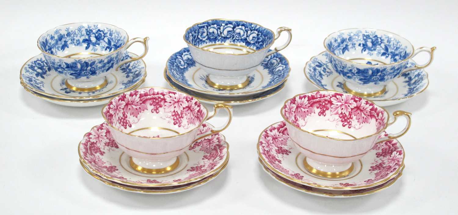 Lot 1224 - Paragon Blue Rose and Red Vine Leaf Tea