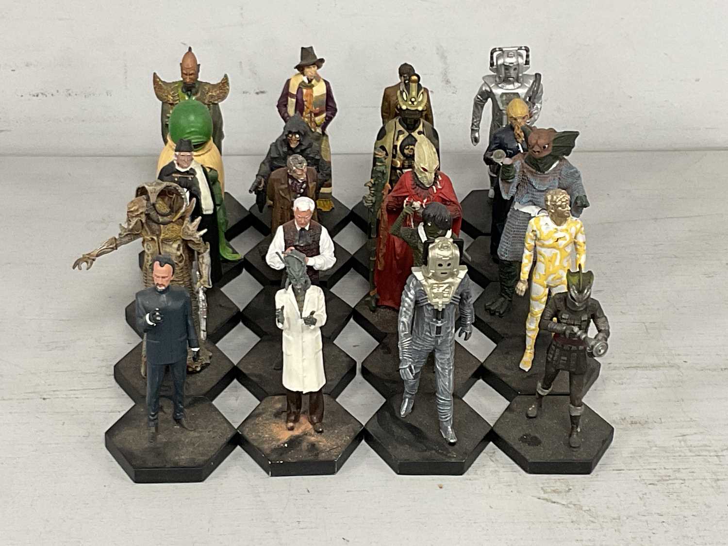 Lot 441 - Twenty Eaglemoss Doctor Who White Metal