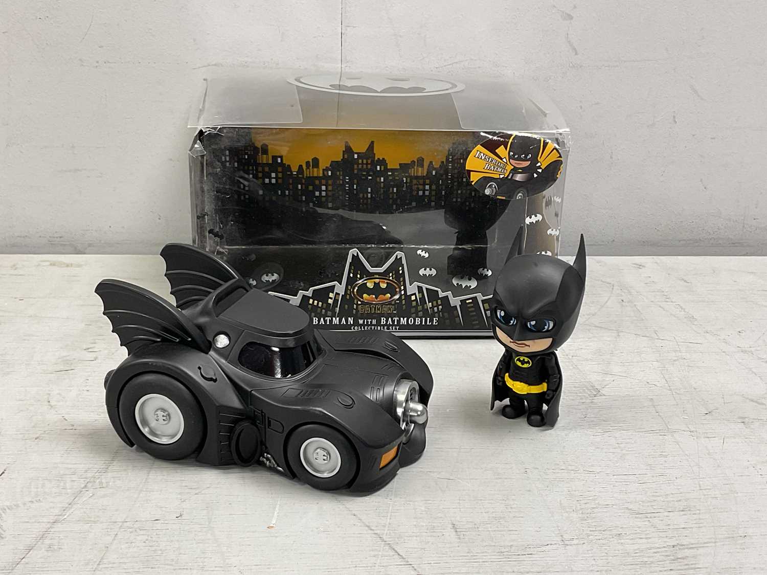 Lot 449 - A Hot Toys #COSB710 Plastic Batman With