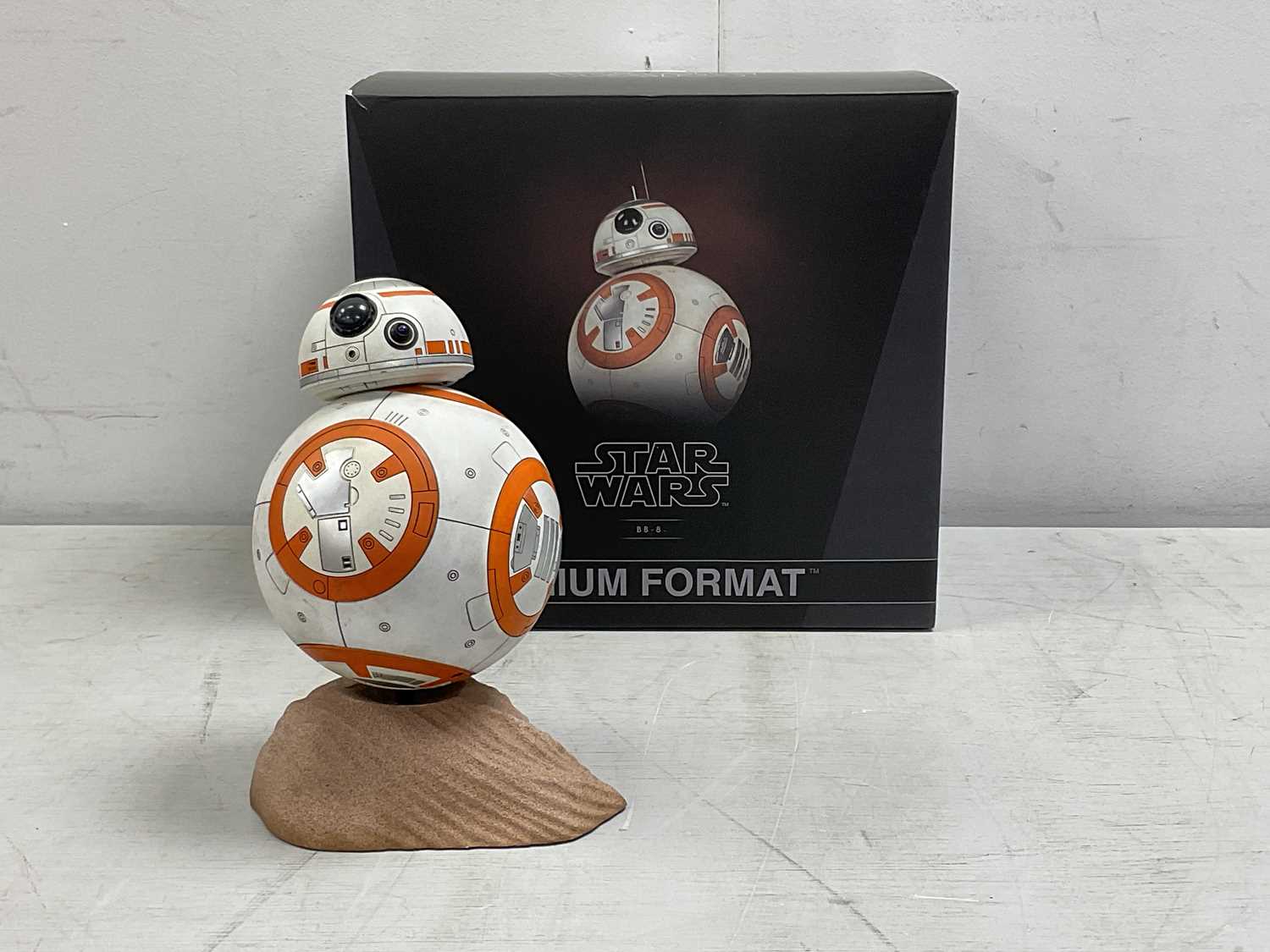 Lot 463 - A Sideshow Premium Format Star Wars BB-8