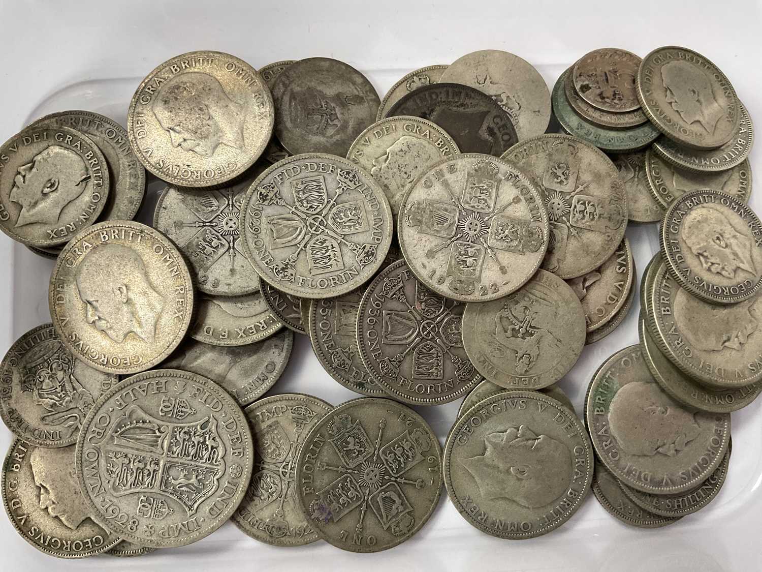 Lot 517 - GB Pre 1947 Silver Coinage, includes Half