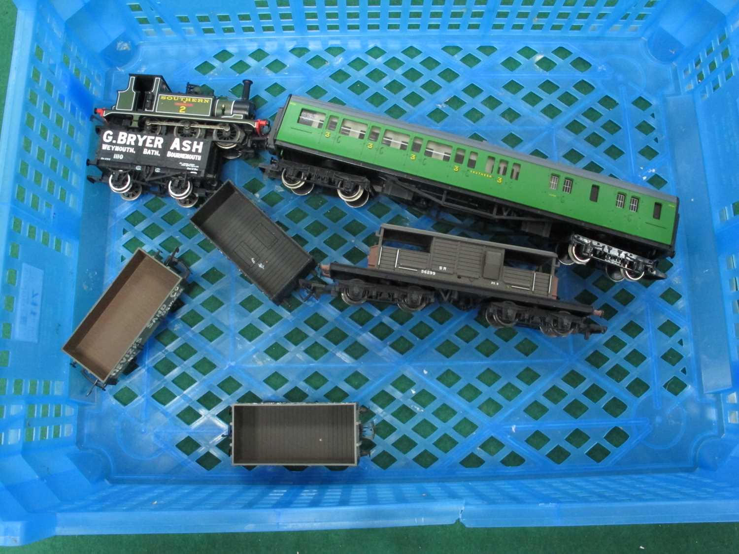 Lot 711 - An 00 Gauge Southern Railway Branch Train,