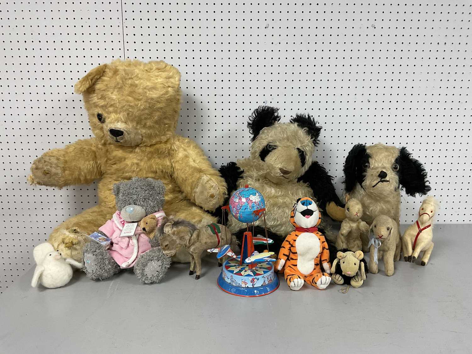 Lot 378 - A Quantity of Mid XX Century and Later Teddy