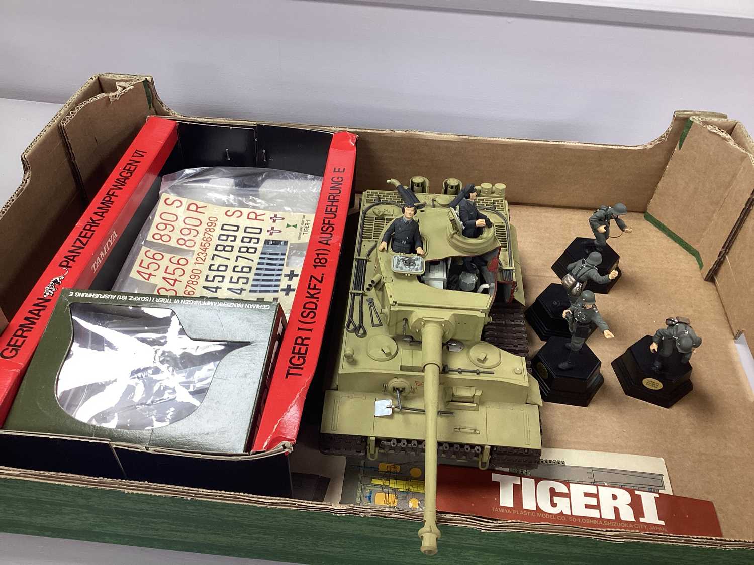 Lot 479 - Plastic Model Sectional 1/25 Scale Tiger 1
