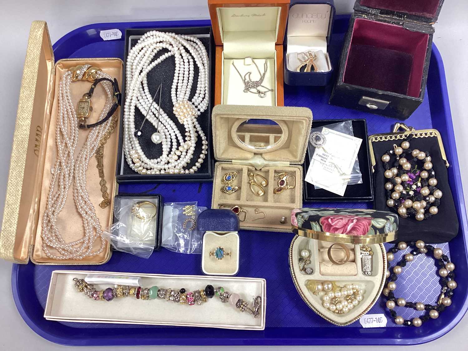 Lot 186 - Imitation Pearl Bead Necklaces, a Pandora