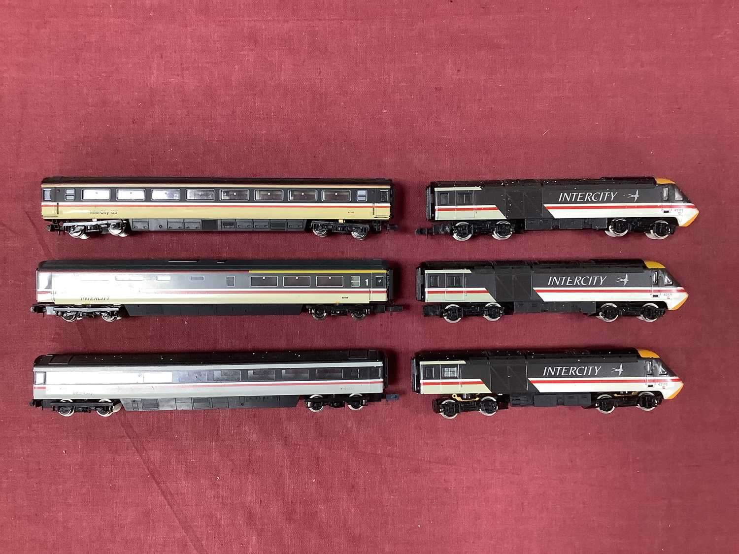 Lot 787 - An N gauge InterCity 125 train including