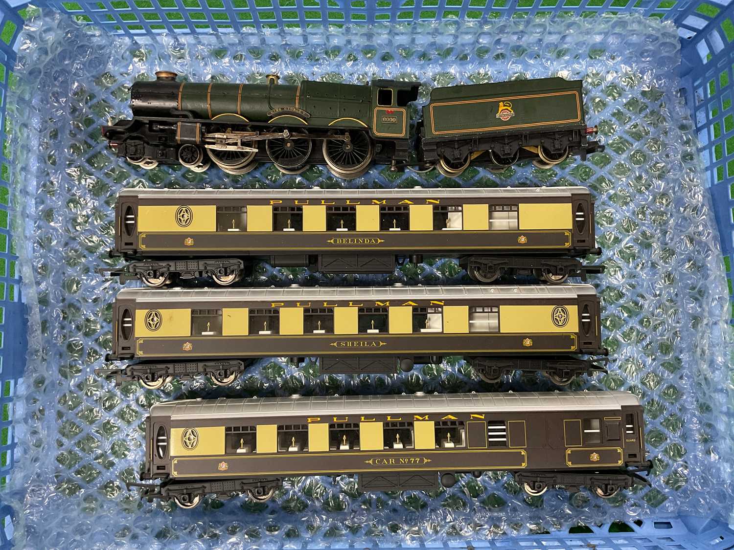 Lot 521 - A Lima 00 gauge King Class locomotive "King