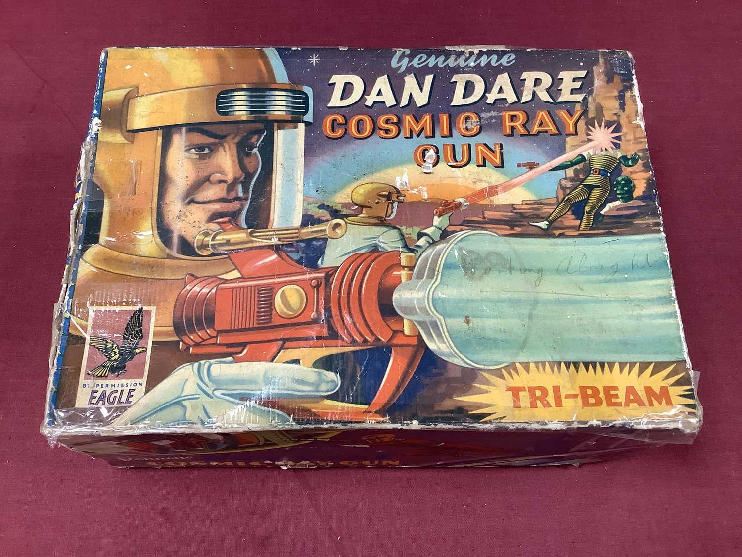 Lot 882 - An Original Dan Dare Cosmic Ray Gun, empty