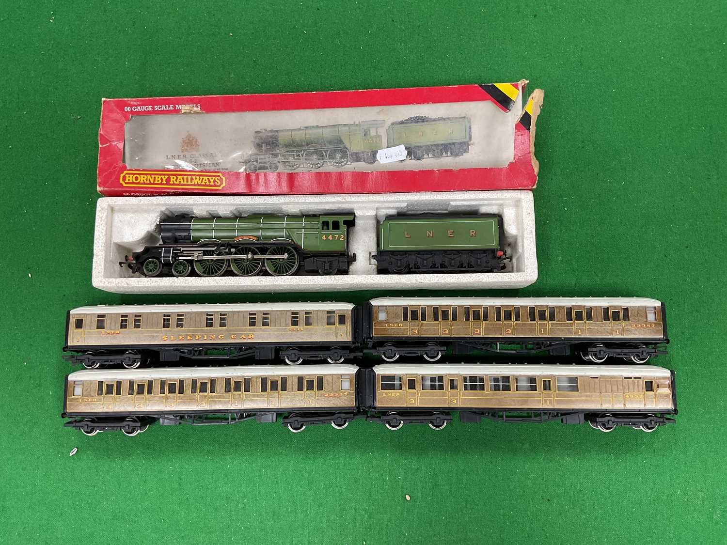 Lot 458 - An 00 gauge "Night Scotsman" train including