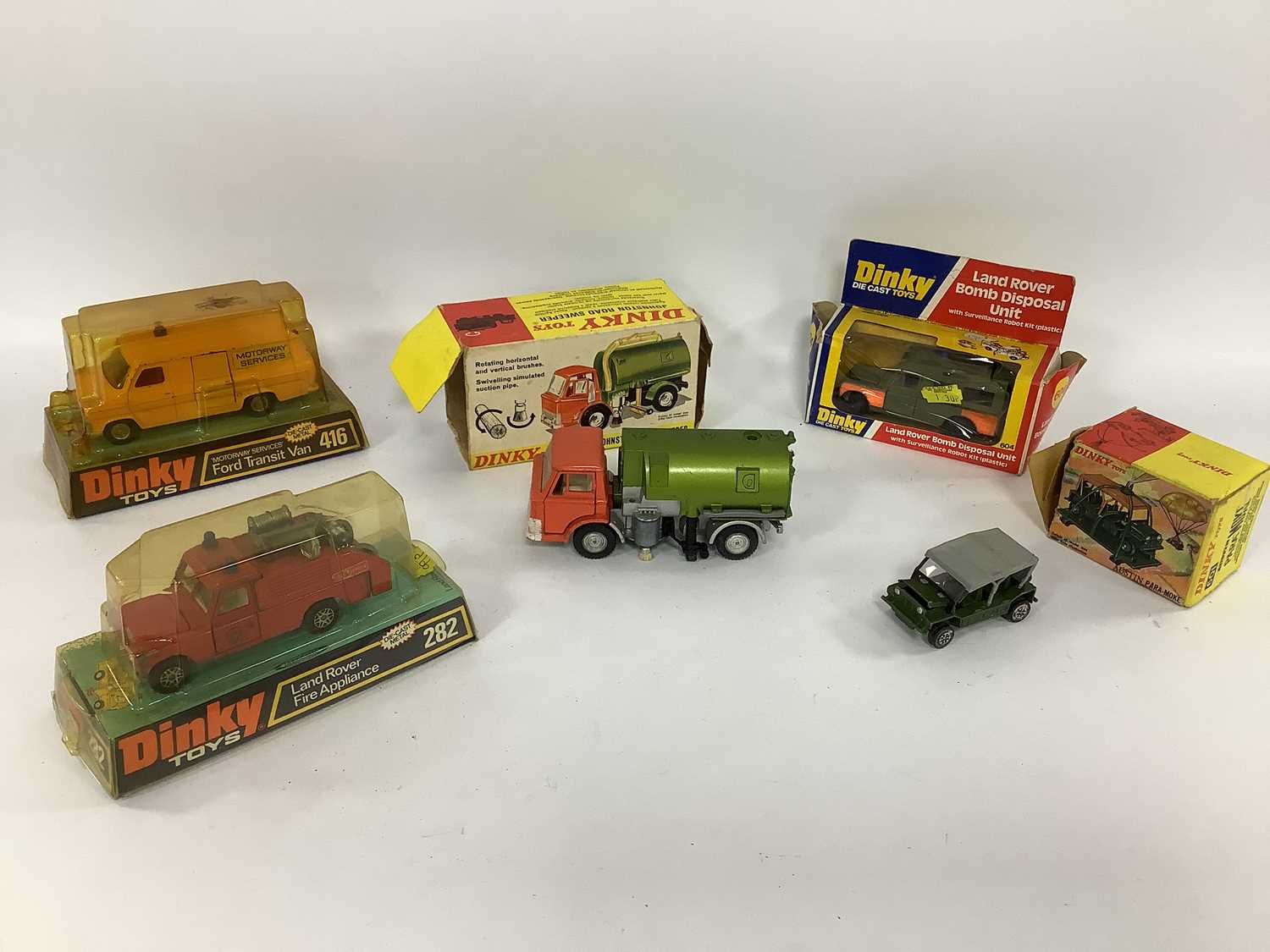 Lot 659 - Five Dinky Toys Diecast Model Vehicles to