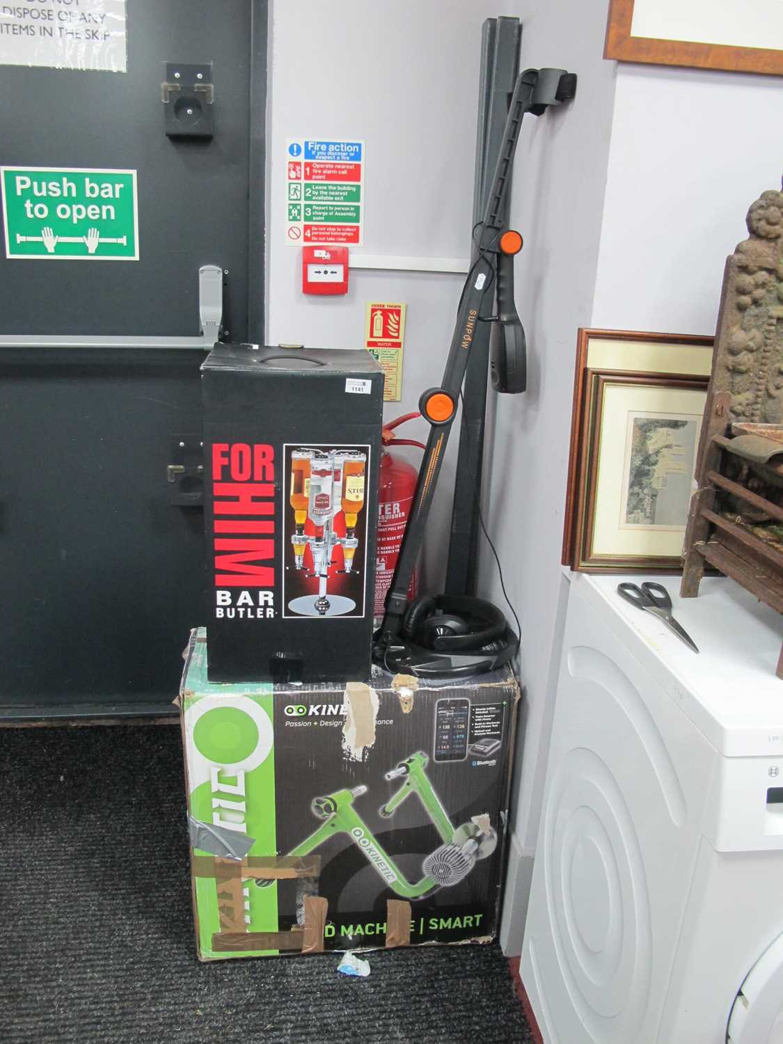 Lot 1141 - A Collection of Mic Items, including a