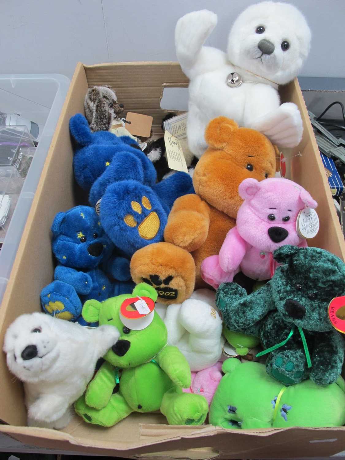 Lot 314 - A collection of Teddy Bears, Soft Toys by
