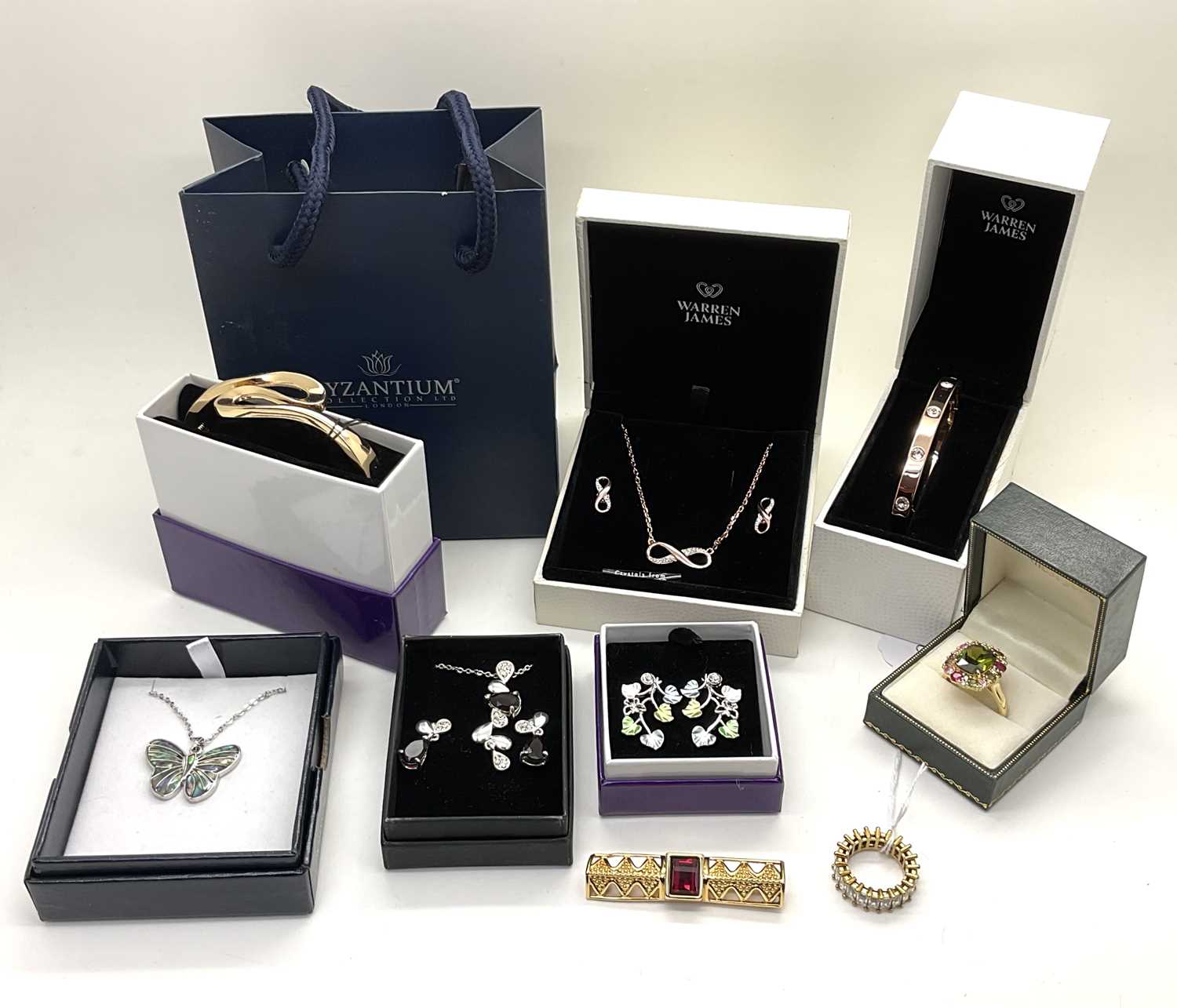 Lot 188 - A Selection of Assorted Modern Jewellery, a