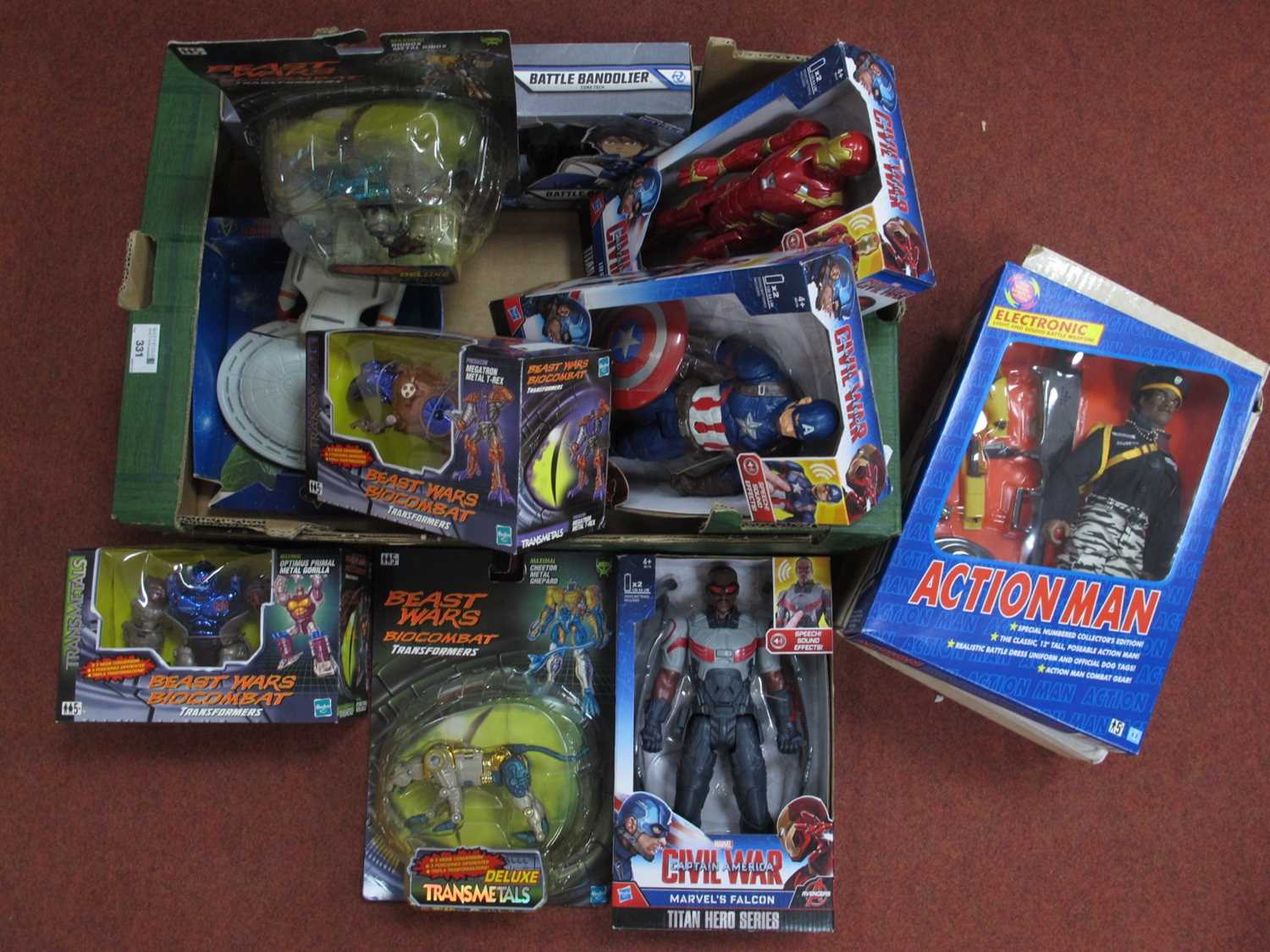 Lot 331 - Ten Plastic Model Figures and Transformers