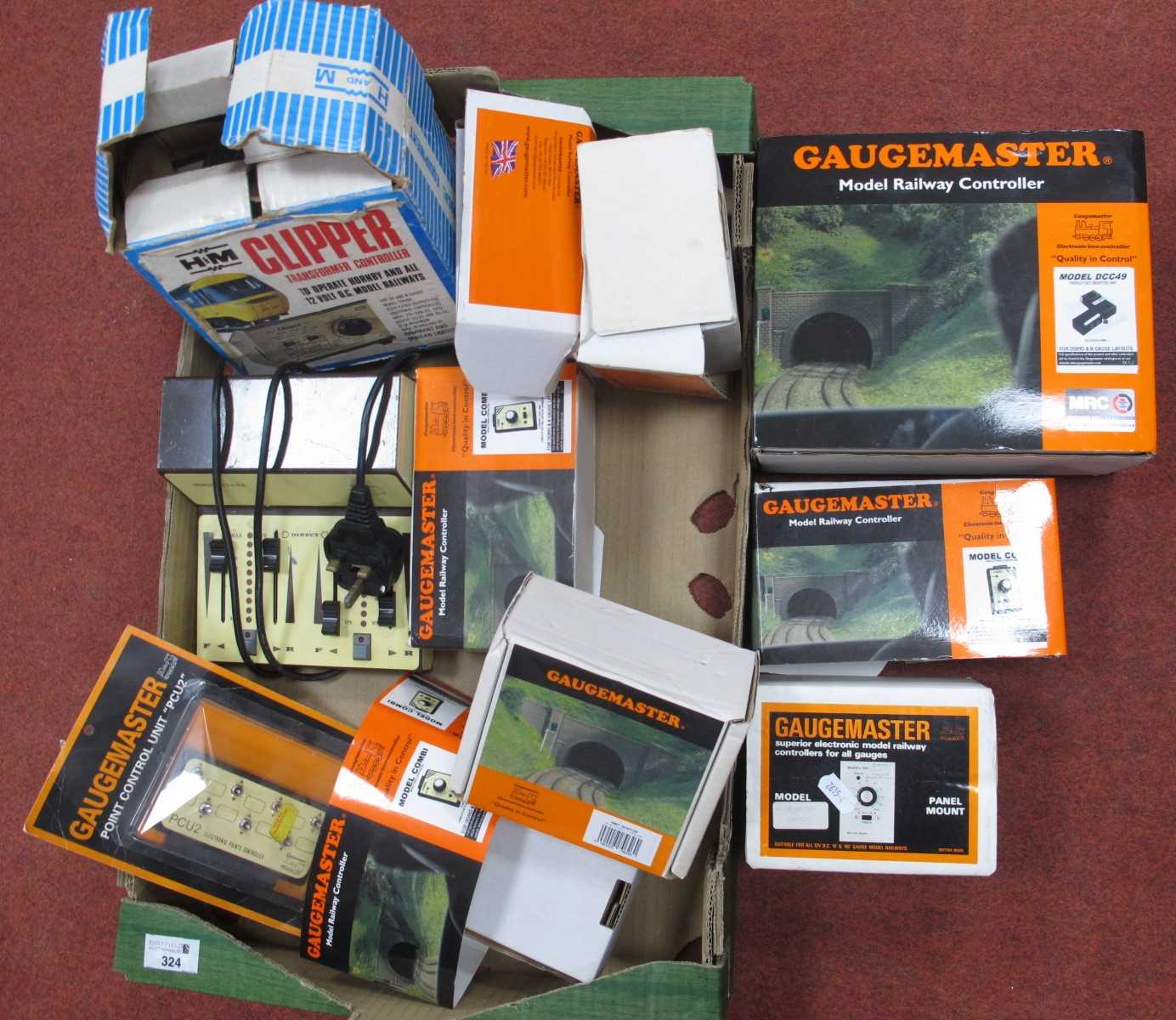 Lot 324 - A quantity of predominantly Gaugemaster